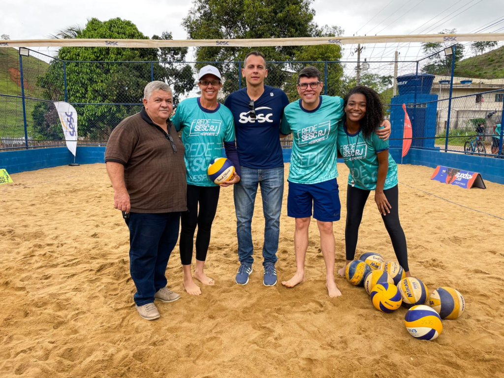 Clínica de vôlei com a atleta campeã, Sandra Pires atrai centenas de ...